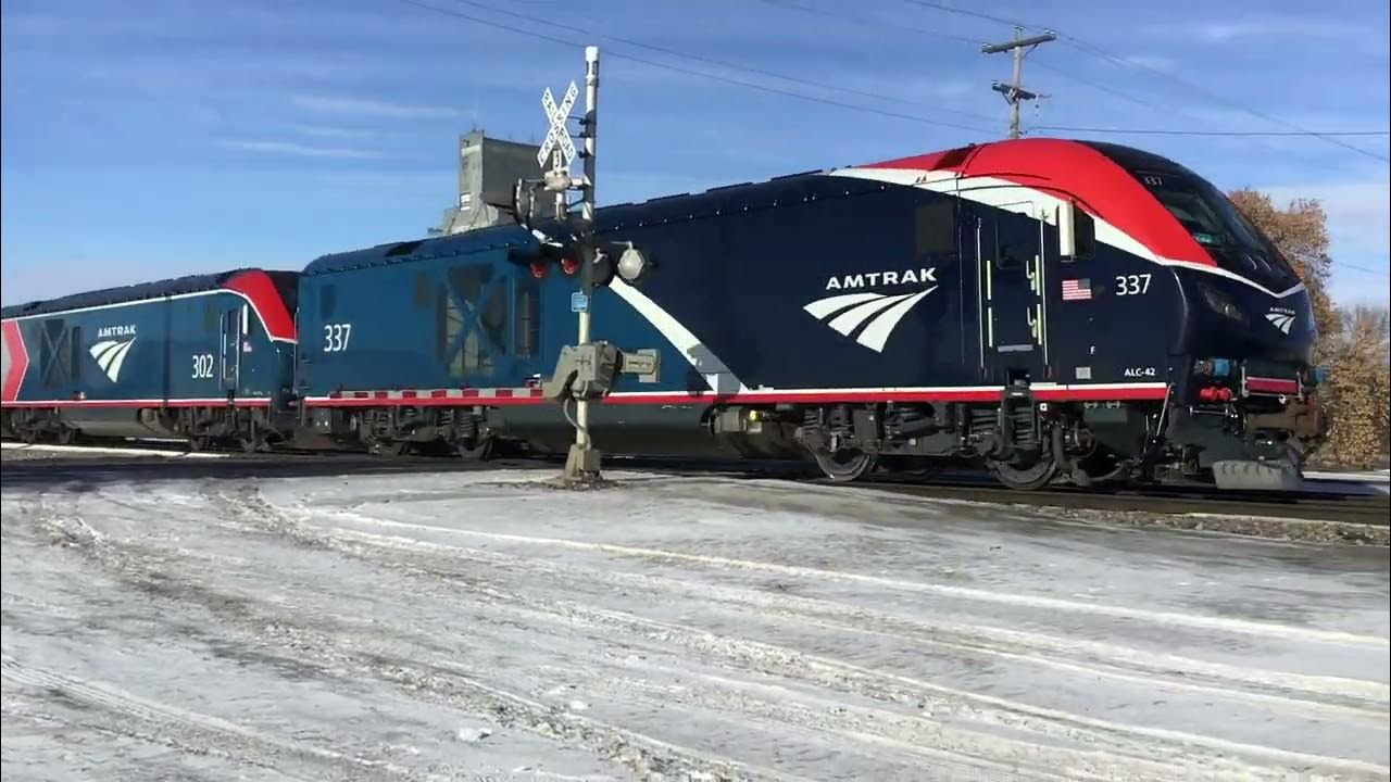 RARE 3 Locomotive Amtrak Empire Builder At 8 AM In Dilworth MN - YouTube