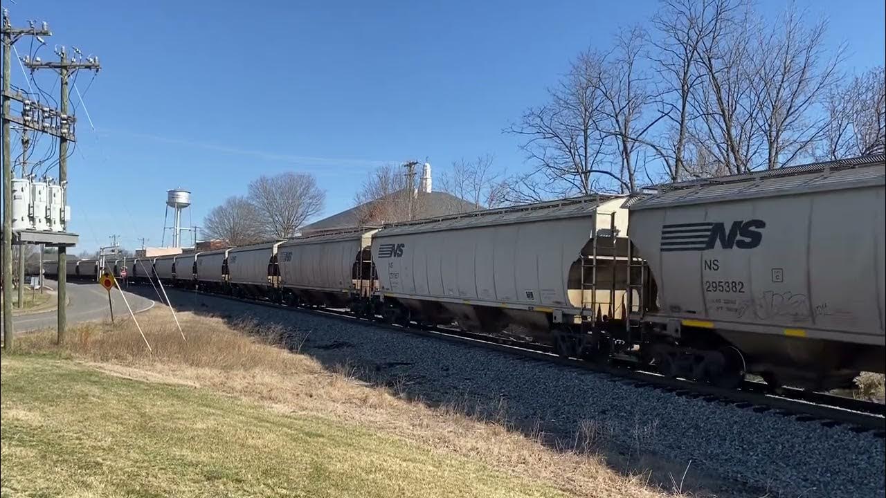 NS 51Z at Stoneville C6M leads - YouTube