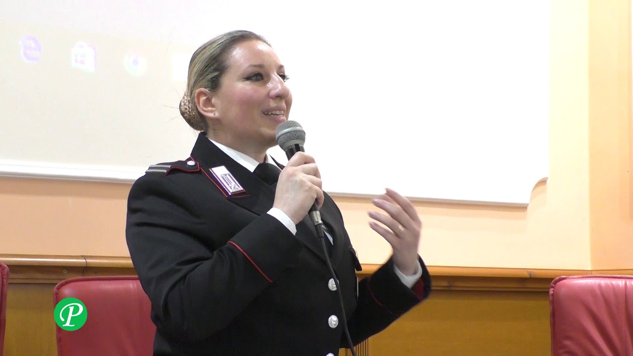 La violenza sulle donne spiegata dal maresciallo Francesca Bocchino ...