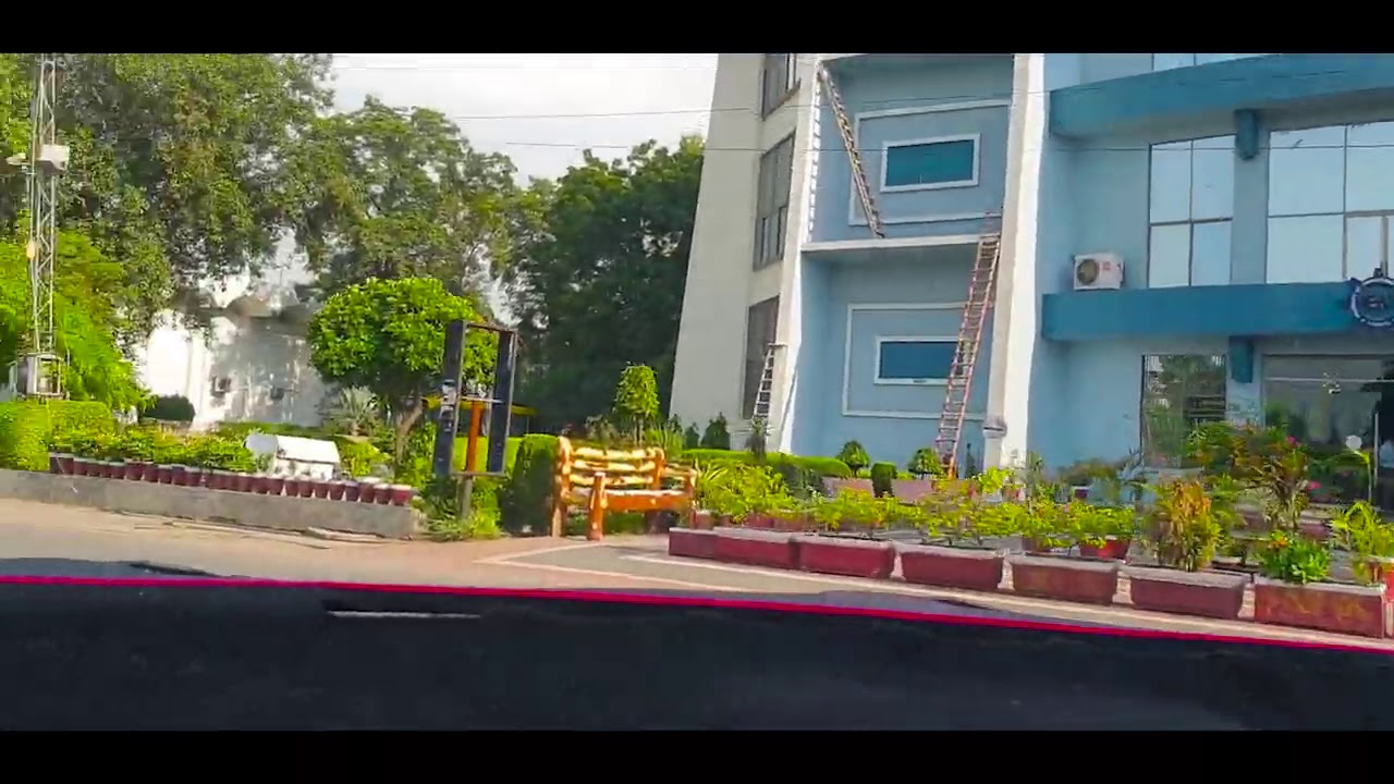 UET Lahore | Campus Tour | Top ranking University of Pakistan | - YouTube