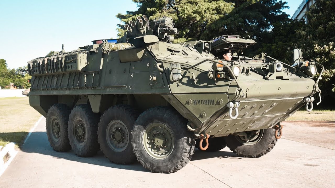 En vivo presentación oficial 8x8 Stryker - YouTube