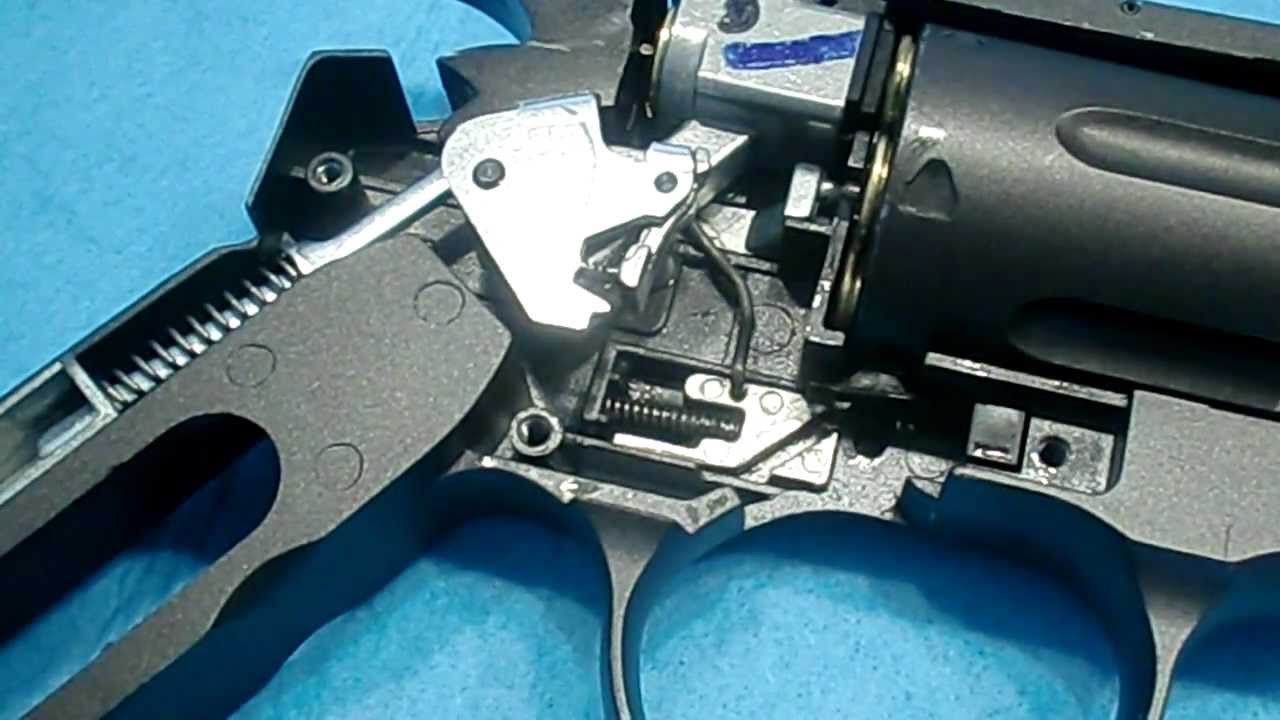 Dan Wesson 6inch revolver - How to open, remove and install - YouTube