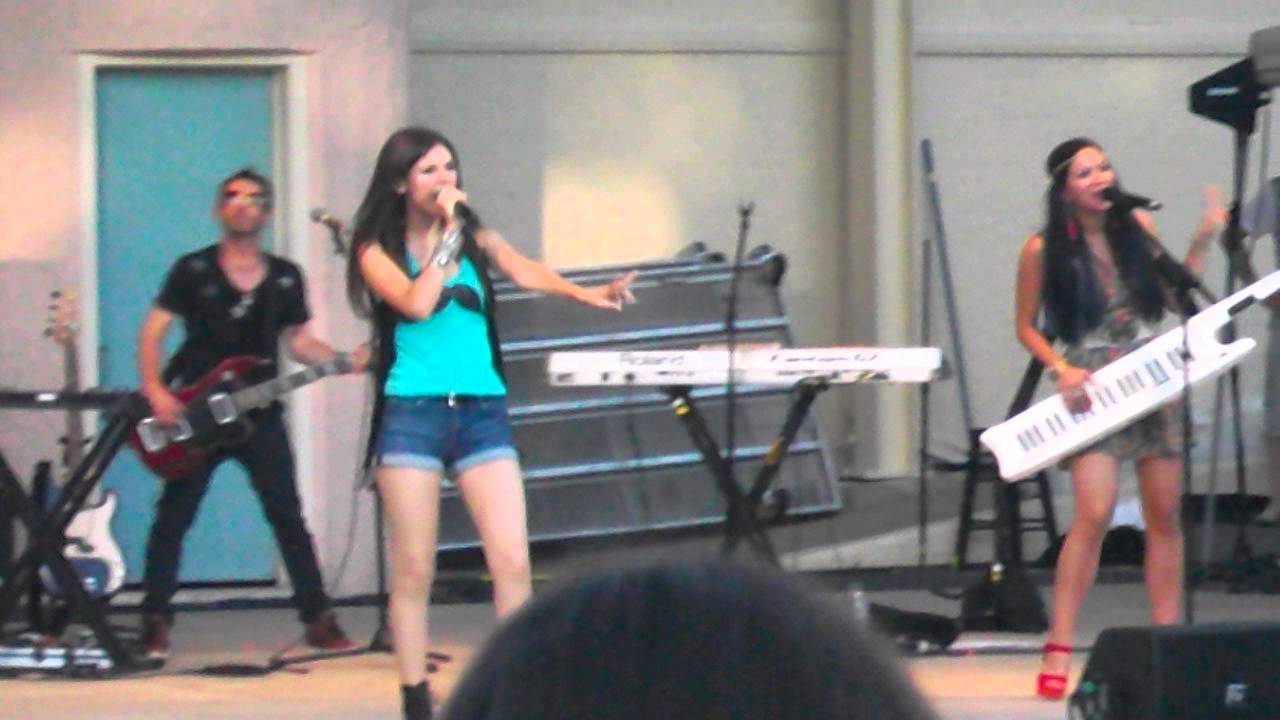 Victoria justice live - YouTube