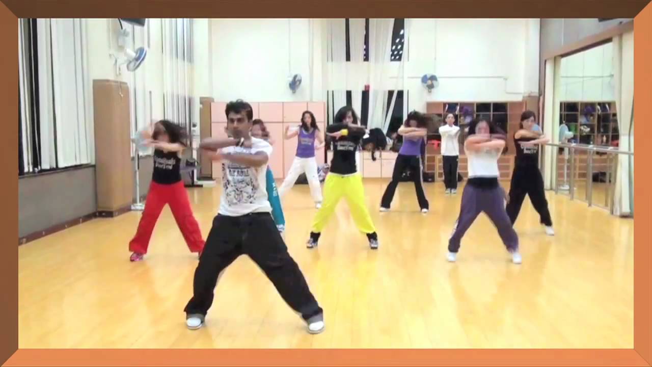 Nana Chi Taang (Bollywood) - YouTube