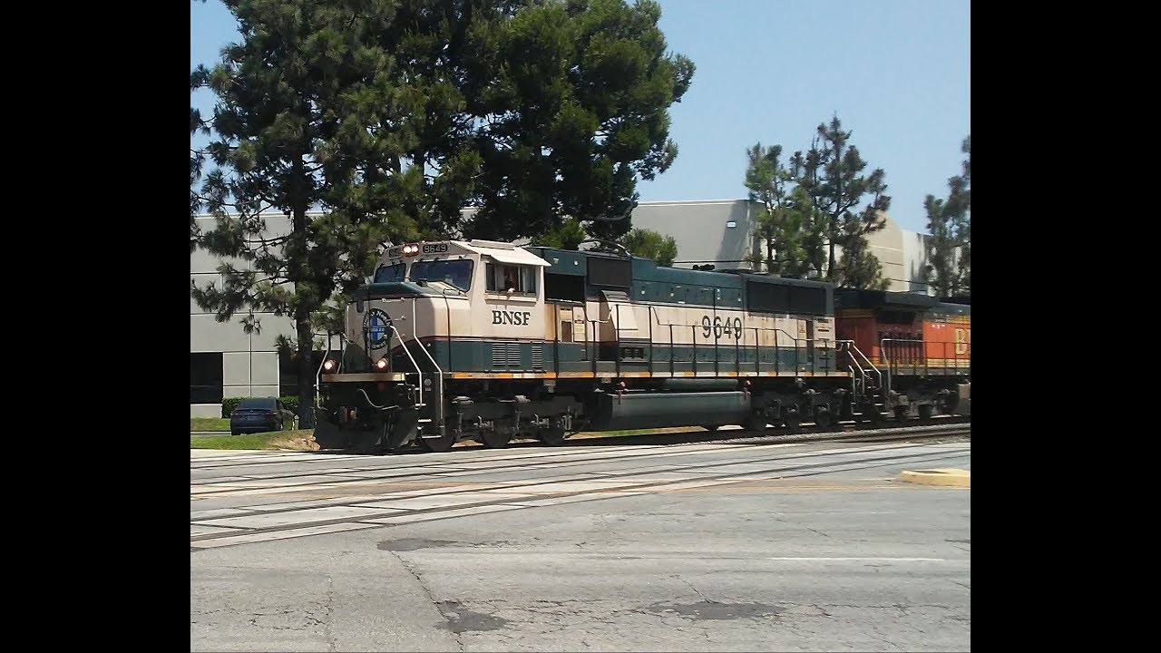 8/14/18 BNSF 9649 leads the QAUGLAC through the Santa Fe Springs ...
