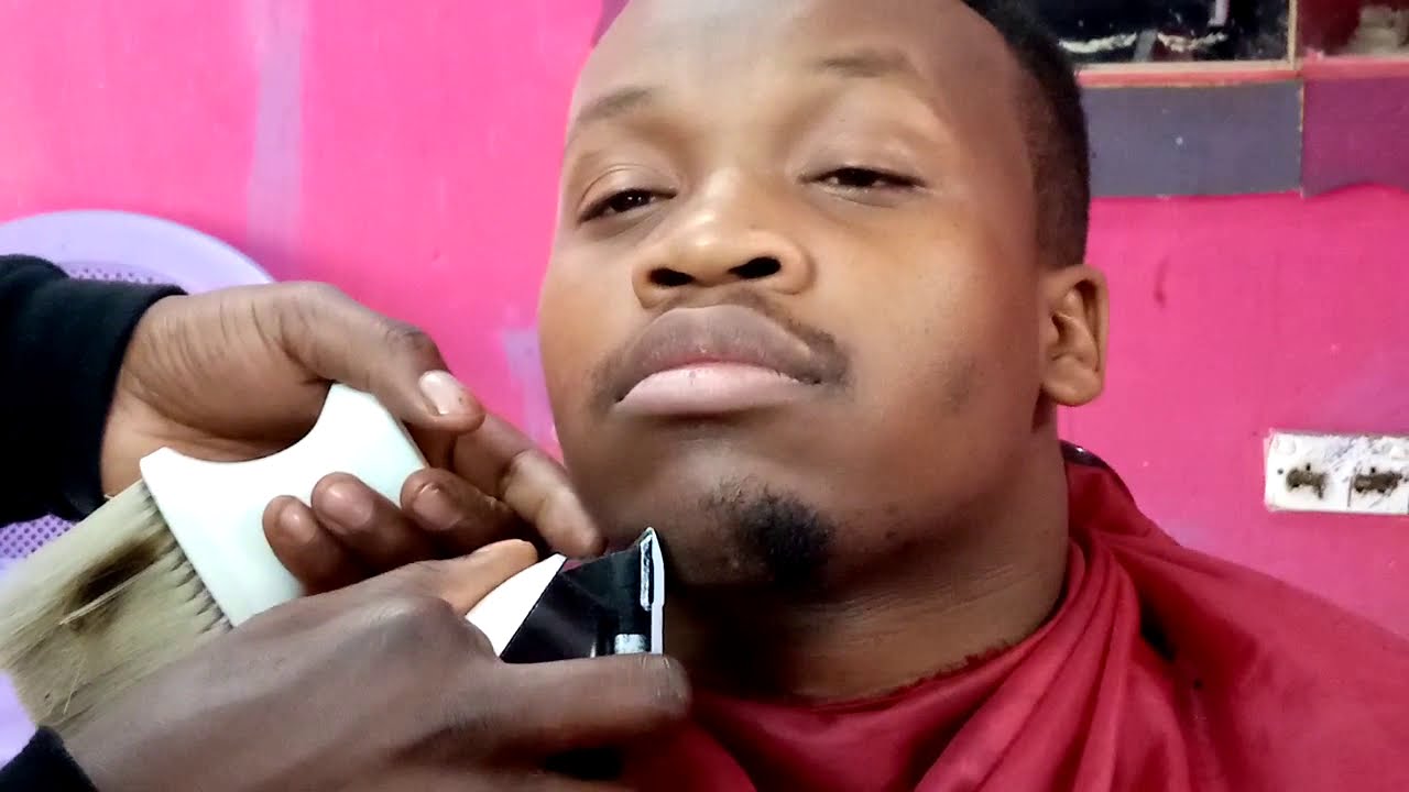 UPCLOSE WITH *ROYAL CLASSIC KINYOZI*_-_ BARBER SHOP_Mr Kepha - YouTube
