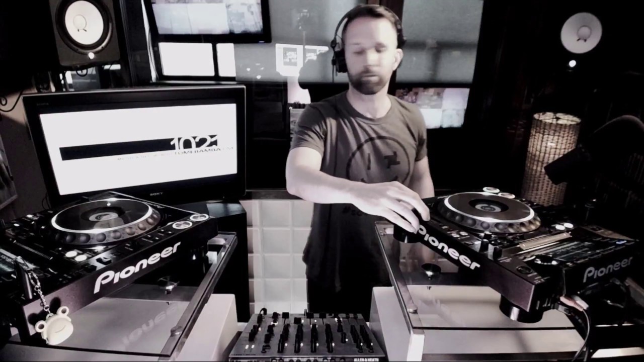 Ryan Crosson en el MODULO-102 - YouTube