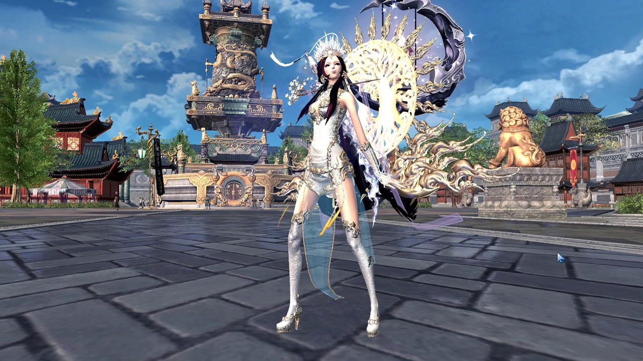 Ayumi Asami - dance + costume - YouTube