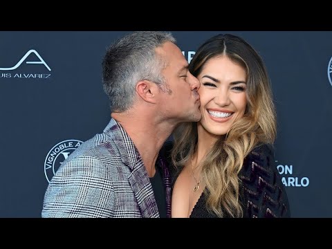 Breaking News! Taylor Kinney Shares Jaw-Dropping Snap with Gorgeous ...