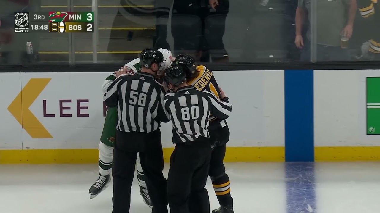 Trent Frederic fights Marcus Foligno 1/6/22 - YouTube