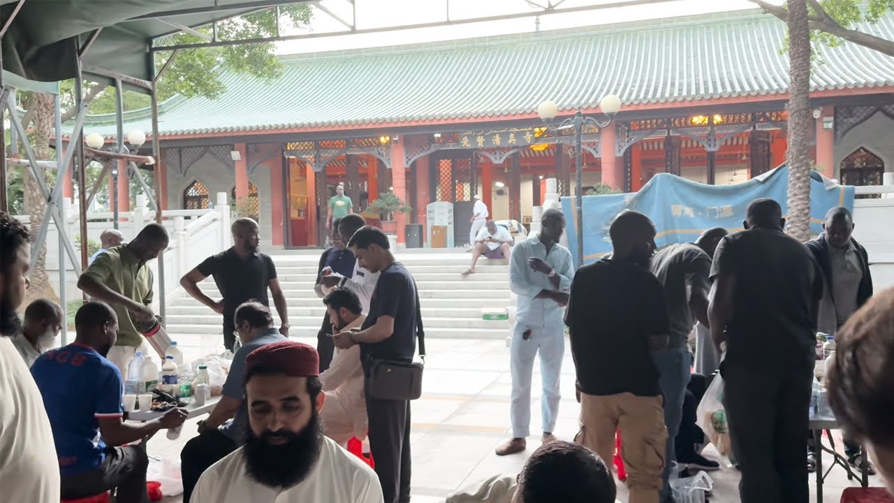 Guangzhou Abi Waqqas Mosque | Islamic Heritage | Iftar Party - YouTube