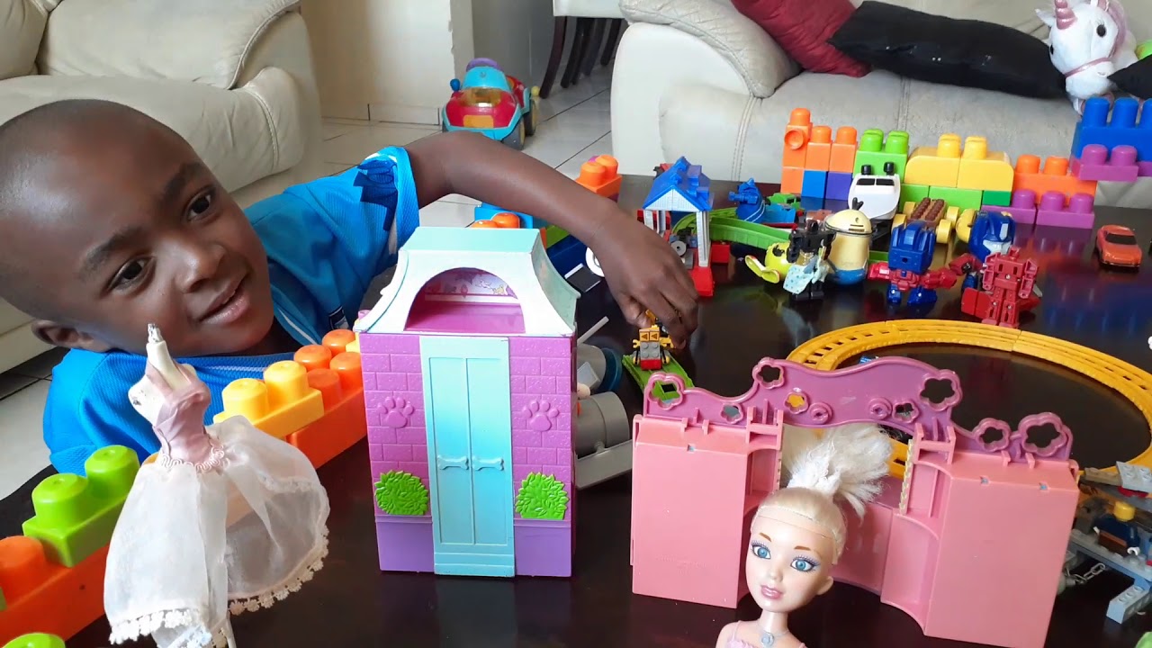 Having fun with our toys(2) - YouTube