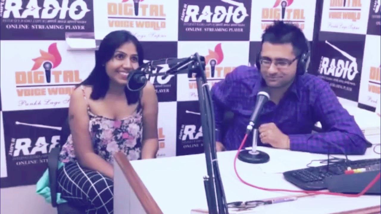 Actress Roshni tak with rj Sandy in Jaipur radio - YouTube