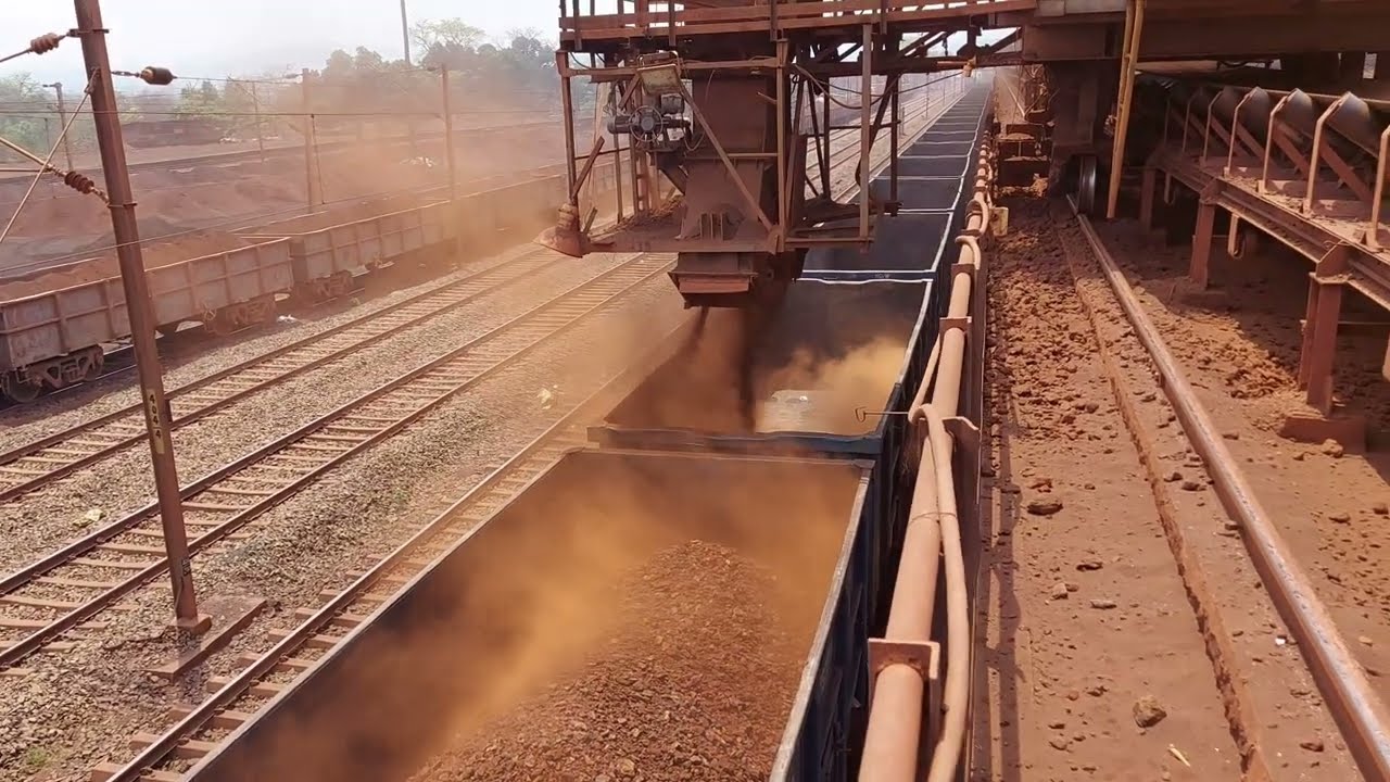 Iron ore lump loading in wagons - YouTube