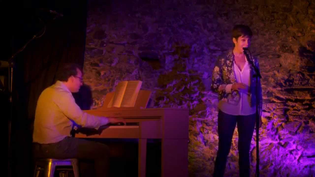 Lisa Tatin, soprano, en live dans "Marmelade". Extrait de Così Fan ...