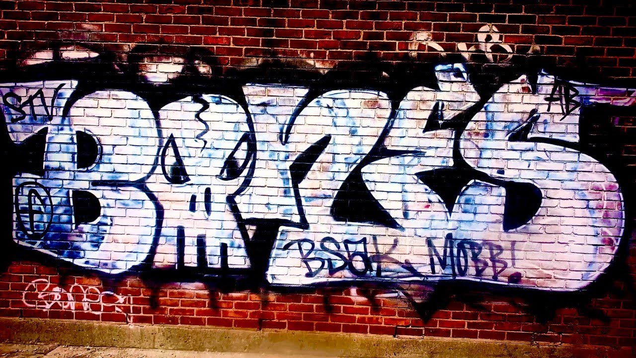 Graffiti NYC Queens Side Throwies - YouTube