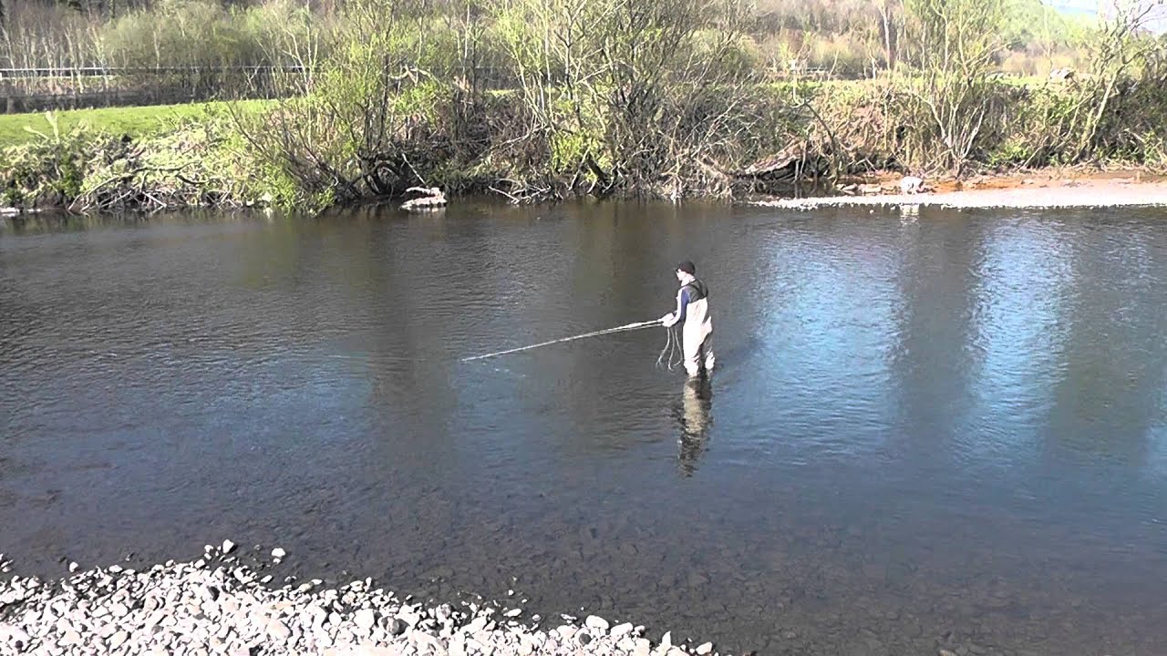 Single handed 90 deg single spey cast variation - YouTube
