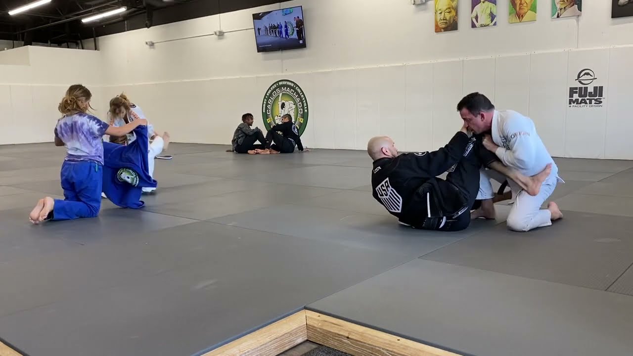 2022-10-23 - Mike F and Greg Hamilton BJJ @Carlos Machado Jiu Jitsu Mid ...