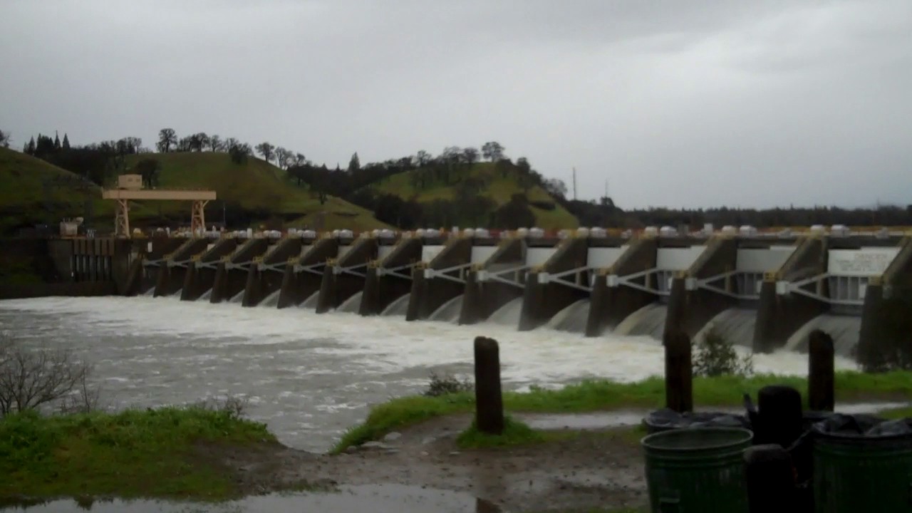 Nimbus dam 01 08 2017 all gates open - YouTube