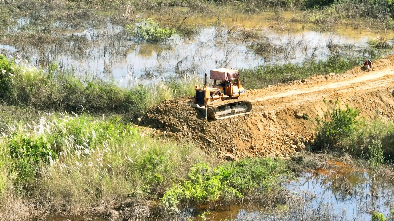 New Project , Best Dozer KOMATSU Making Road Widening Excellent Pushing ...