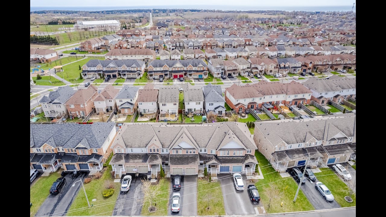 160 Dewell Crescent, Courtice Home - Real Estate Properties - YouTube