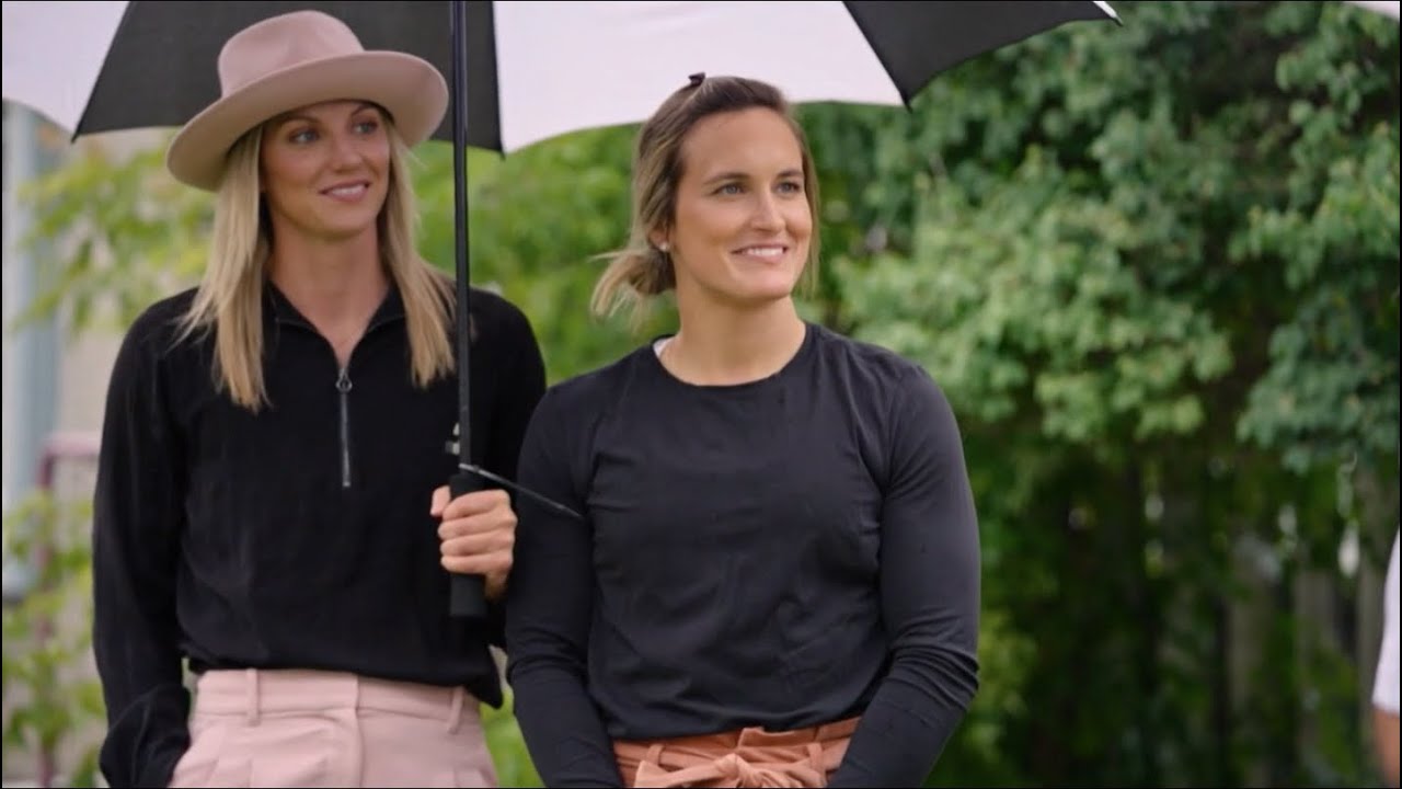 Marie-Philip Poulin & Laura Stacey - Des idées de grandeur dans ma cour ...