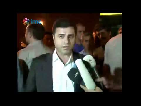 Selahattin Demirtaş - Kürt Türk birbirinize sarılın