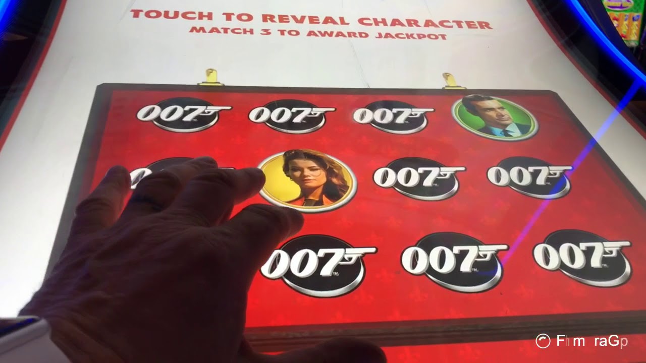 Bonus play on James Bond 007 slot machine - YouTube
