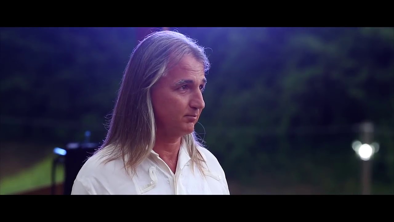 Braco's Gaze for World Peace at the Bosnian Pyramid of the Sun - YouTube