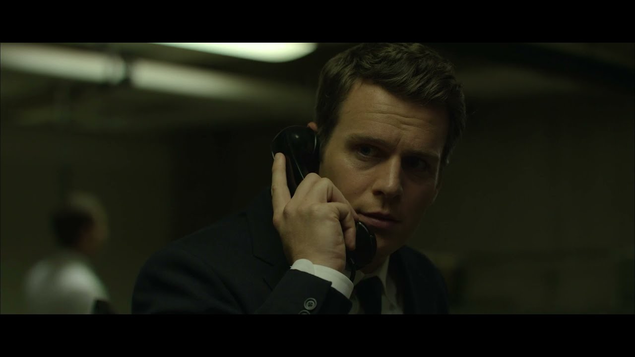 Holden Ford || MINDHUNTER (1x10) - YouTube
