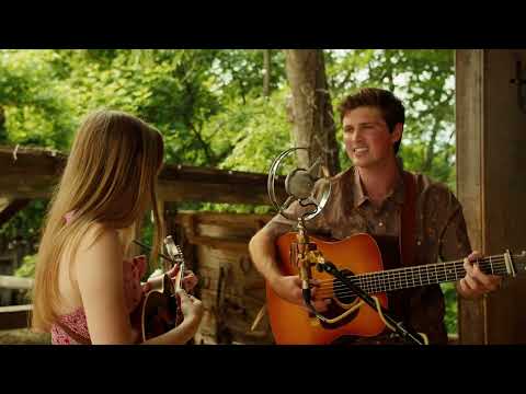 Where the Soul of Man Never Dies - The Petersens (LIVE)