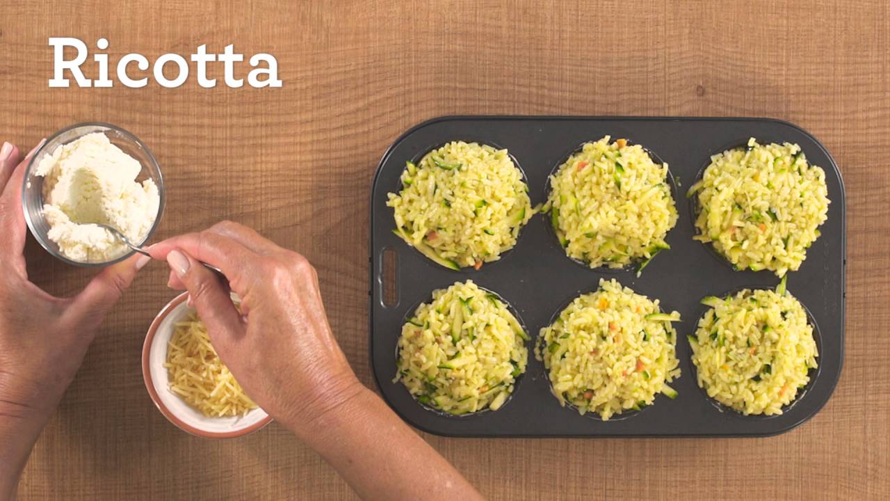 Easy recipe: Zucchini rice cakes - YouTube