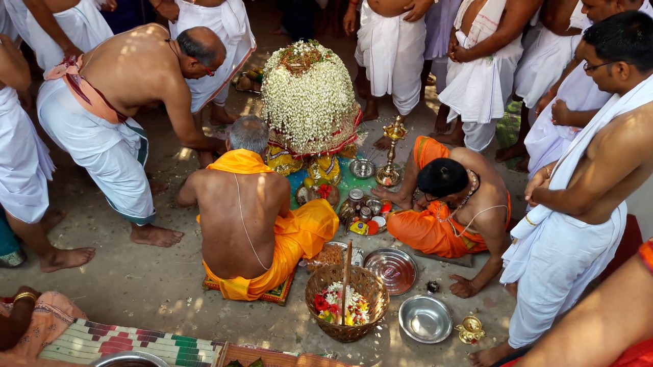 Shre e lairai devi shirgao - YouTube