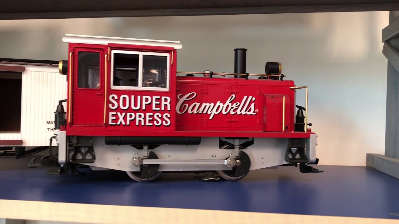 Indoor Lionel G Scale Garden Model Railroad Train Library Setup and ...