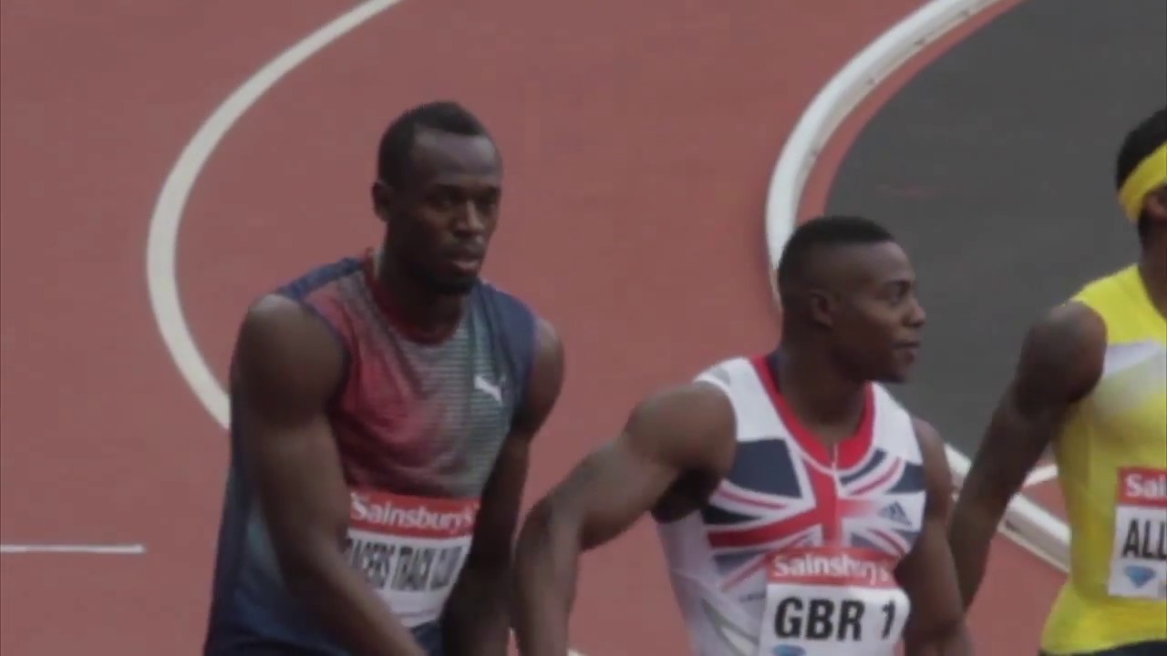 Usain Bolt Dancing and Enjoying the Crowd - YouTube