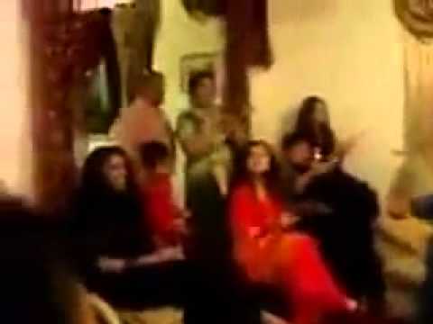 Molvi Dance with Girls - YouTube
