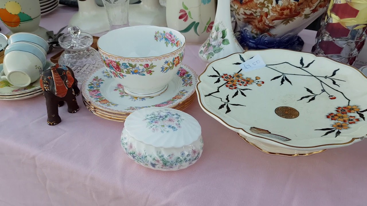 Car boot sale in Doncaster เดินตลาดวันพุธที่อังกฤษ - YouTube