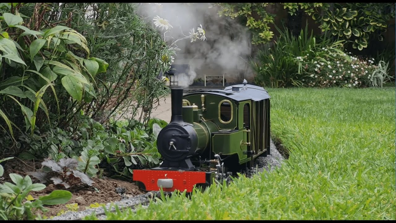 Roundhouse Billy on The Fallowfield Tramway - YouTube