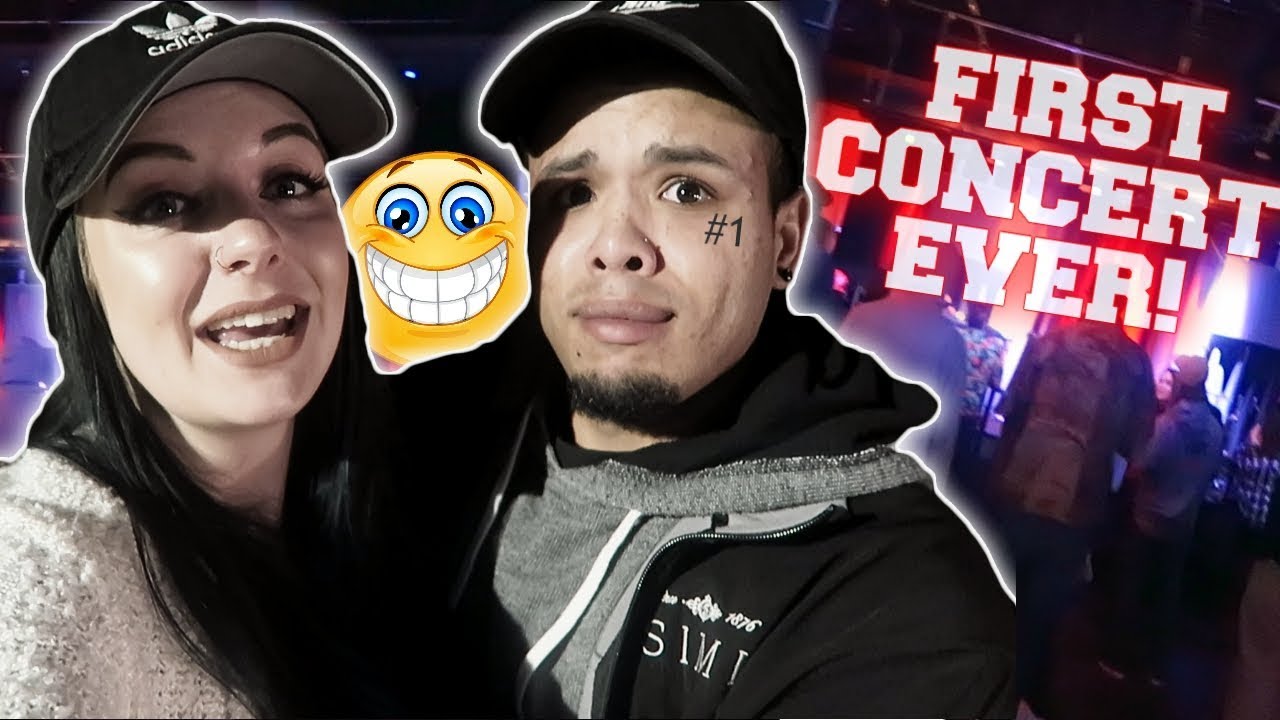OUR FIRST CONCERT TOGETHER! *first experience* - YouTube
