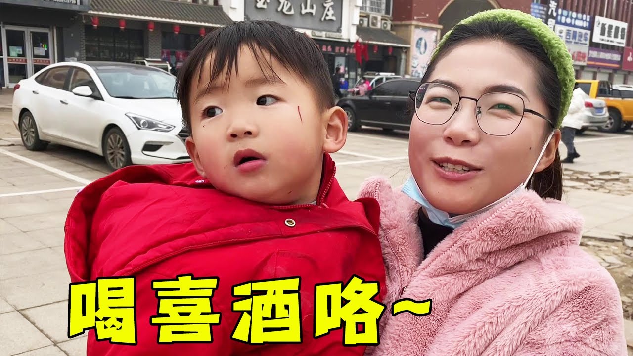 余雪的脑洞有多大?盛装出席同学婚礼,没吃过瘾还想给我办一场?【小夕余雪的幸福生活】 Youtube