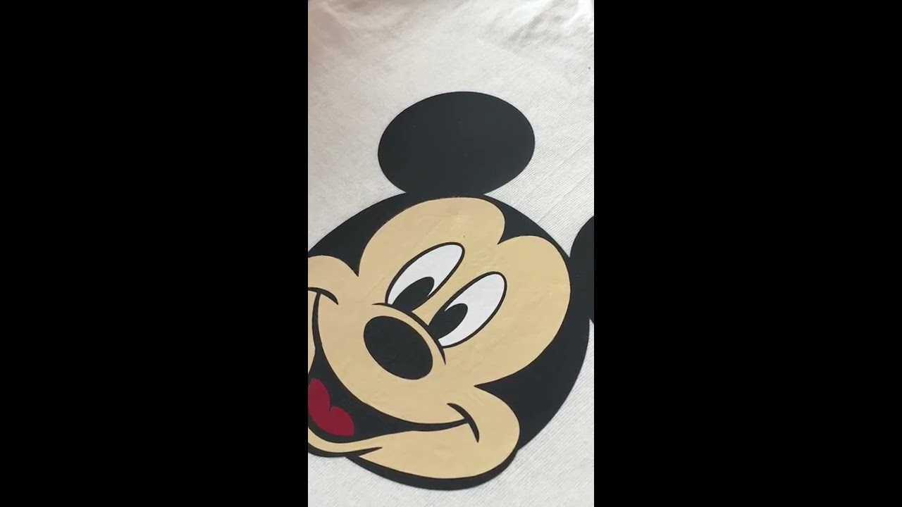 Layered Vinyl Mickey Project with Cricut EasyPress - YouTube