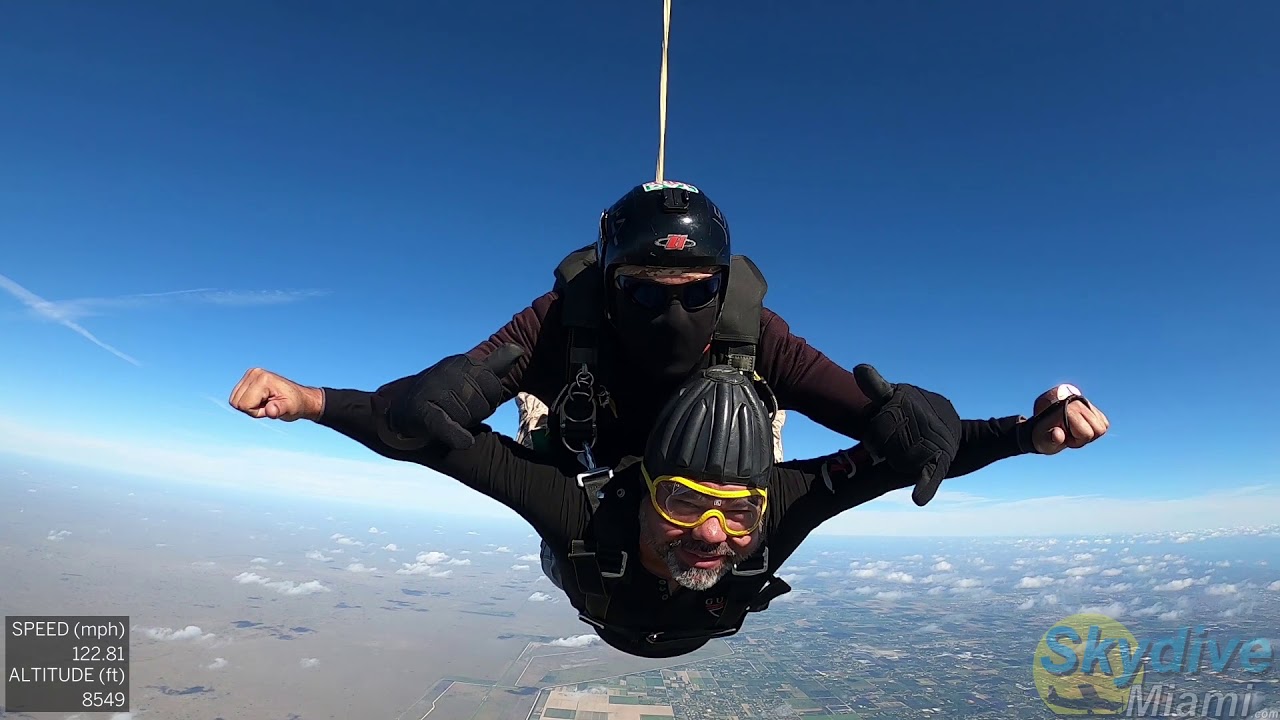 Daniel's daring jump at Skydive Miami (01-19-2020) - YouTube