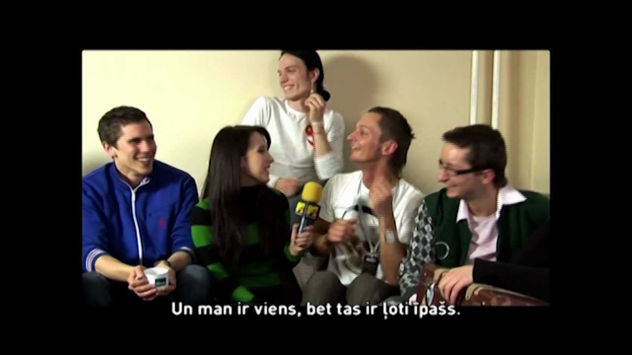 Vocal Group Cosmos Lithuania mini tour at MTV supermercado! - YouTube
