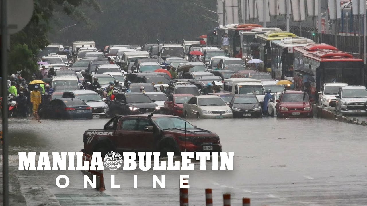 Several parts of EDSA, Metro Manila flooded anew - YouTube