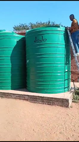 Arethabeng Primary School: Water Tank Project - YouTube
