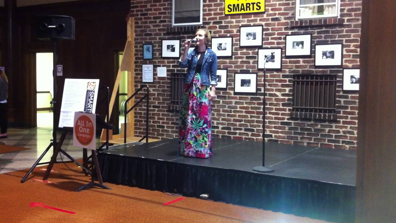 Amanda Beagle Singing at SMARTSfest - YouTube