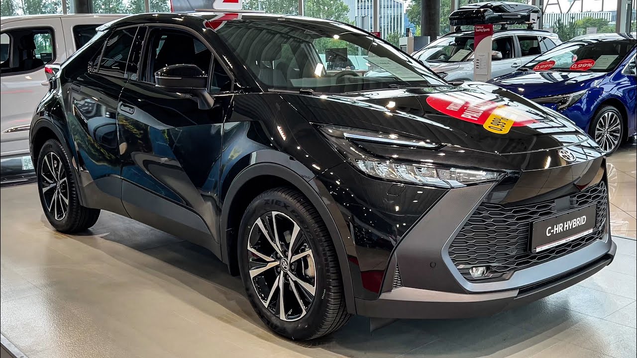 Toyota C-HR (2025) - Interior and Exterior Walkaround 4K - YouTube