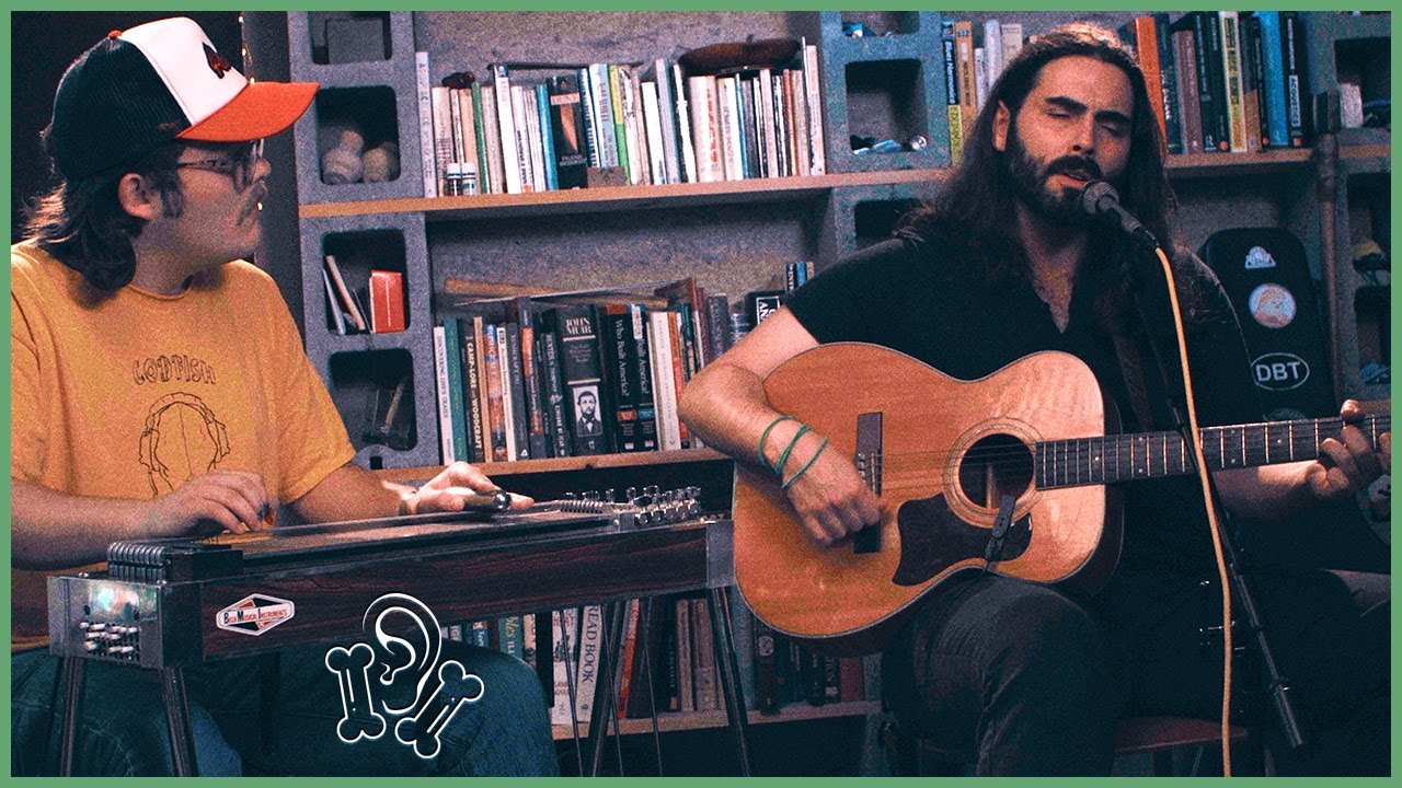 Tyler Key | "Silk Flowers" | Ear Bonez Sessions - YouTube