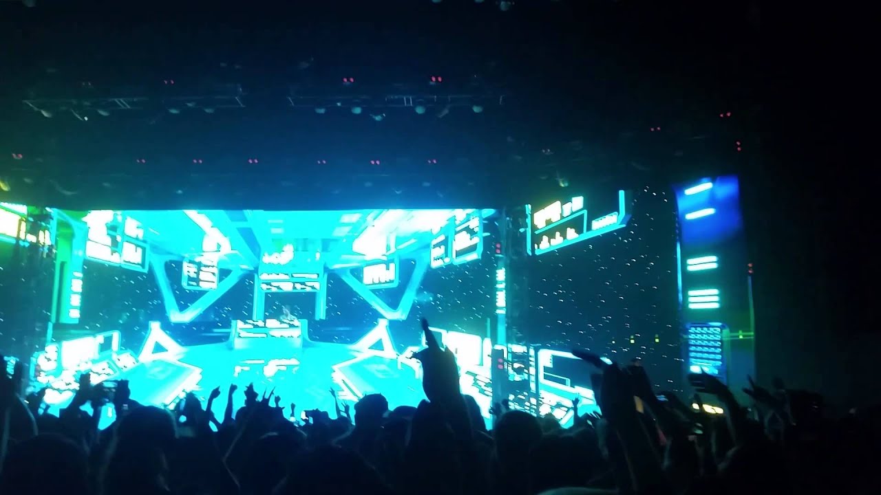 Zedd Concert Zedd - YouTube
