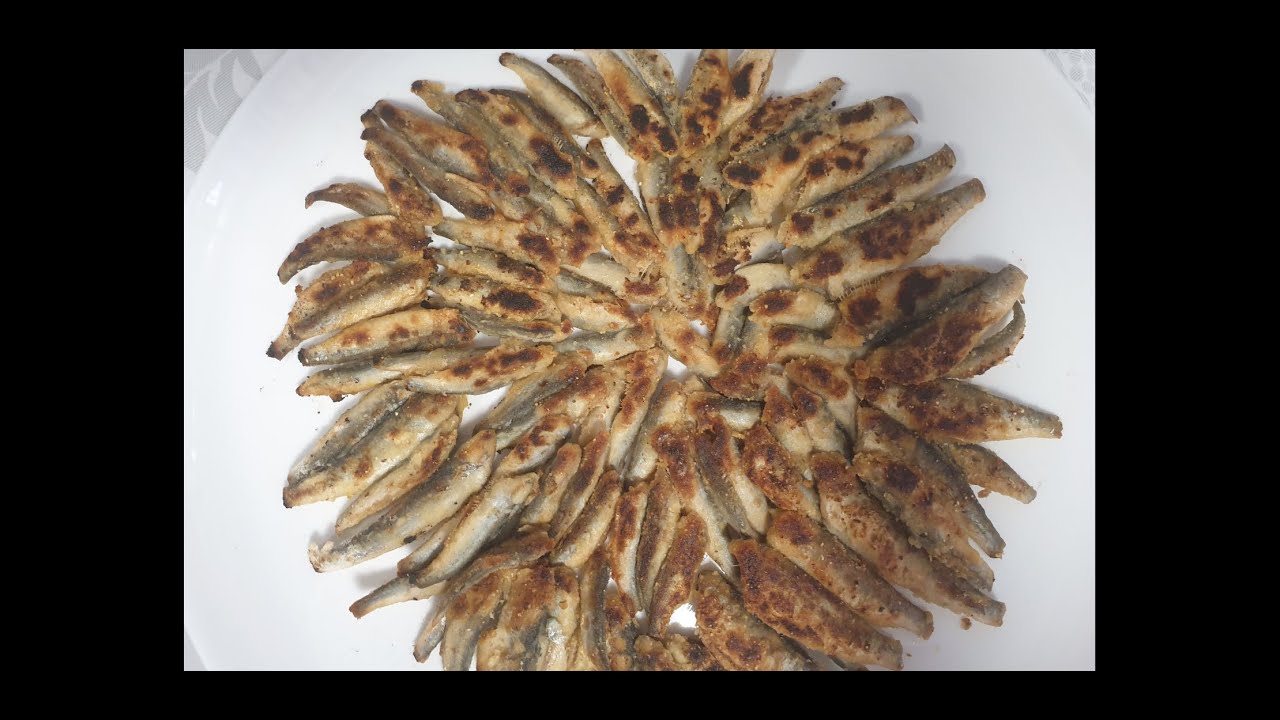 Hamsie prajita/ Sandvis cu hamsie/ Sinem'S Kitchen - YouTube